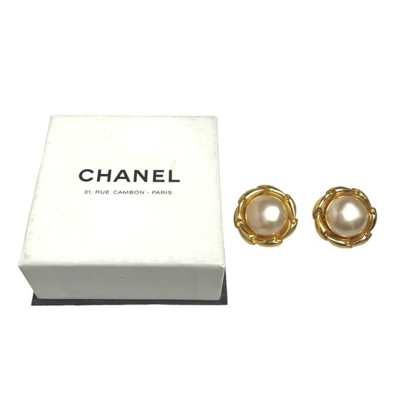 CHANEL | Jewelry | Chanel Fake Pearl With Blister Without Rubber Gp 93p ...